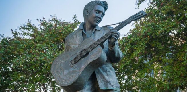 47 anos sem Elvis – Onde seguir os passos do Rei do Rock nos EUA
